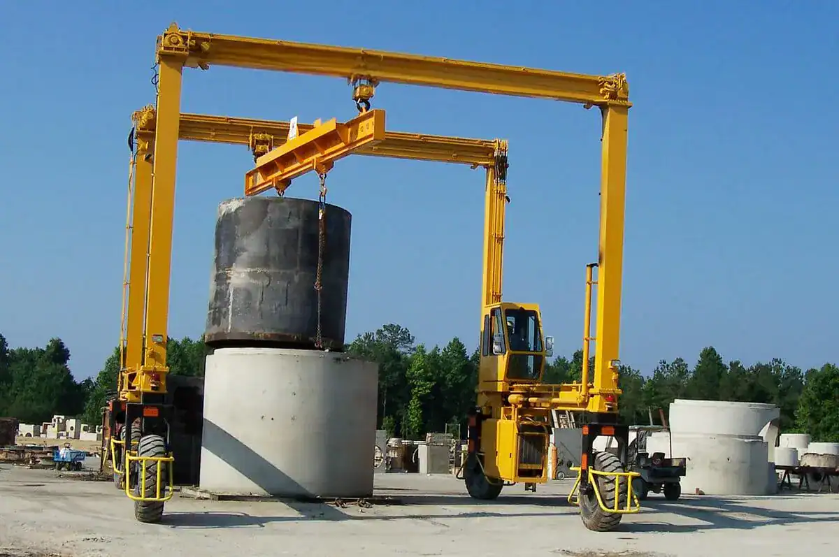 Precast Yard Straddle Carrier | Concrete Segment Lifter